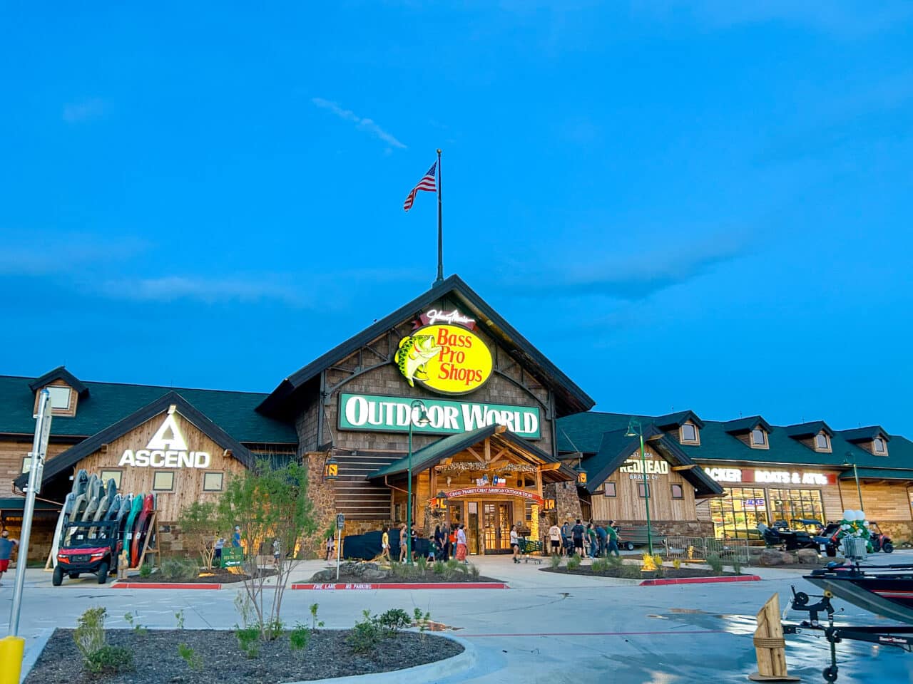 Bass Pro Grand Prairie Grand Opening | EMJ Construction